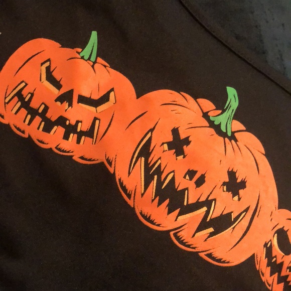 Tops | Trio Halloween Pumpkin Crop Top Very Cute With Scalloped Bottom ...